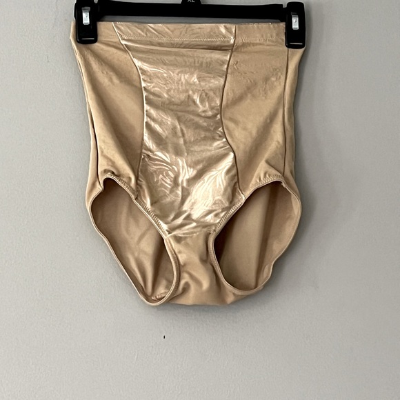Maidenform | Intimates & Sleepwear | Maiden Form Tummy Control Briefs ...